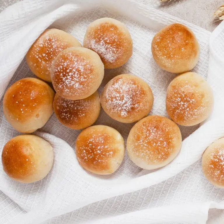 Boller Uden Æg Opskrift | Lækre Fødselsdagsboller - Altmad.dk