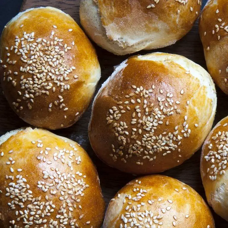 Boller Uden Mælk Opskrift | Bolledej Uden Mælk - Altmad.dk